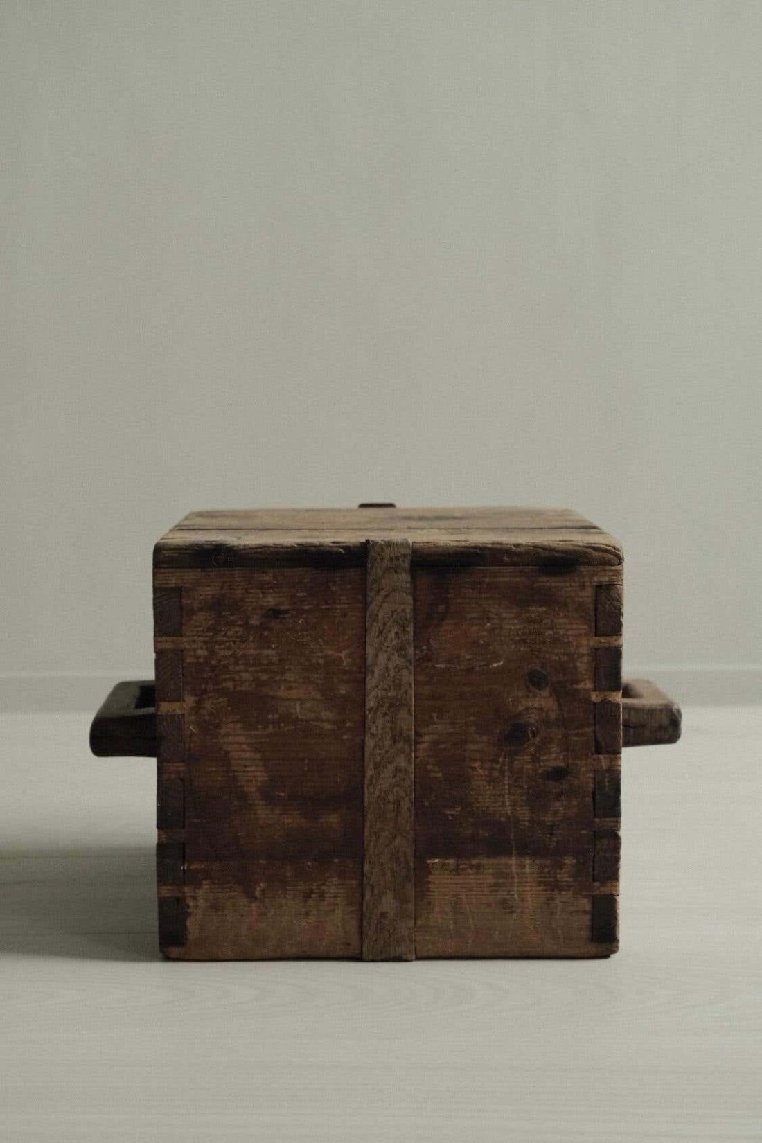 Primitive Wabi Sabi Box Stool, Scandinavia, 1800s - Bruksmann