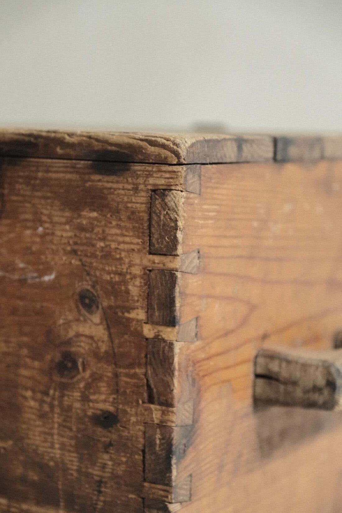 Primitive Wabi Sabi Box Stool, Scandinavia, 1800s - Bruksmann