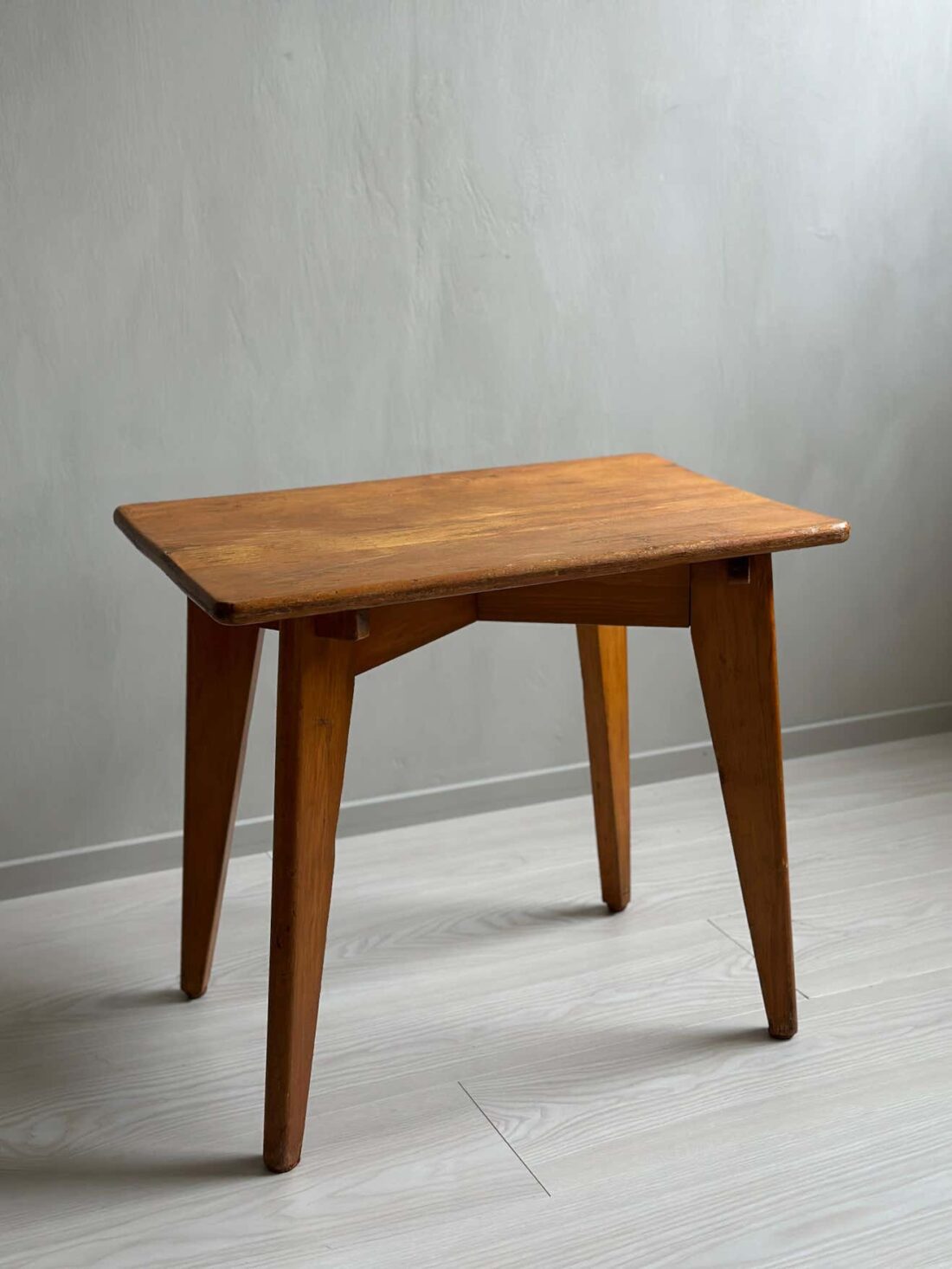 Midcentury Side Table in Style of Jean Prouvé, France, 1950s - Bruksmann