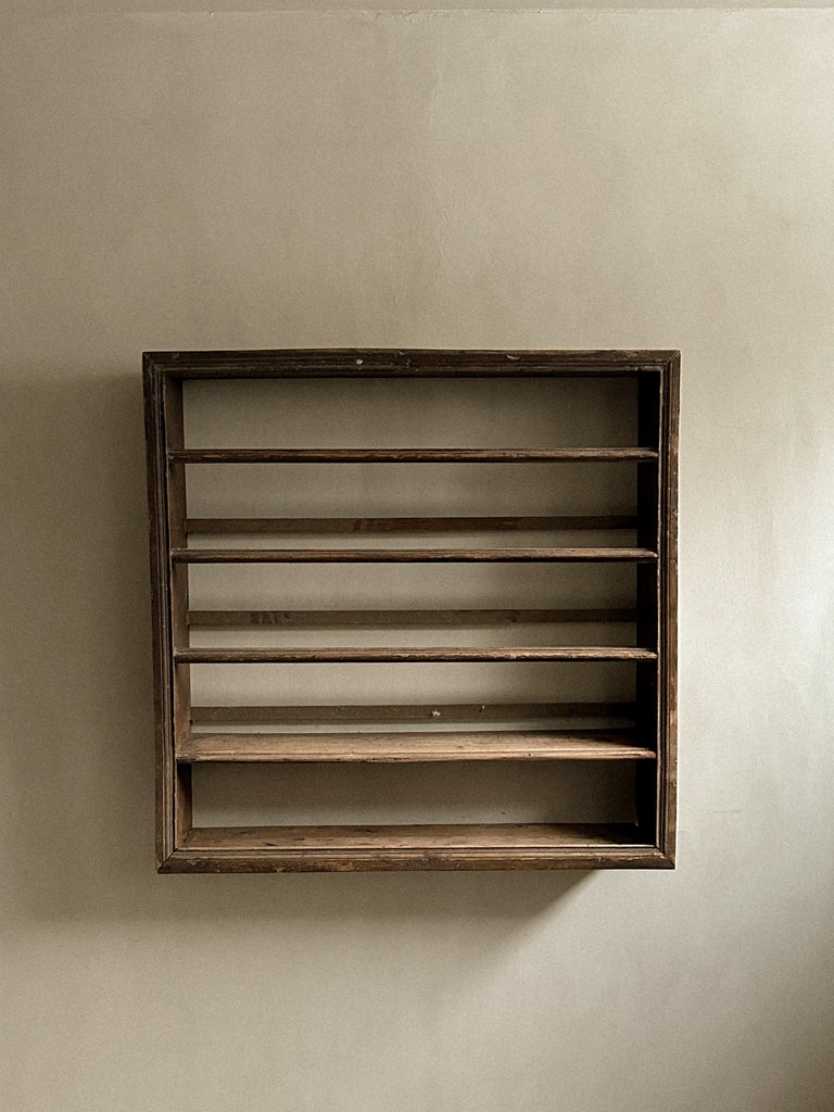 A Primitive Plate Rack, Scandinavia, c. 1800s. - Bruksmann